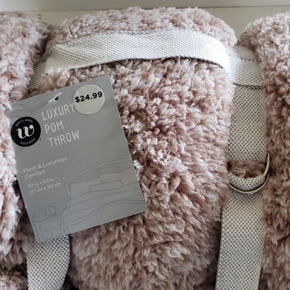 Wayland Square | Bedding | Wayland Square Luxury Pom Throw | Poshmark